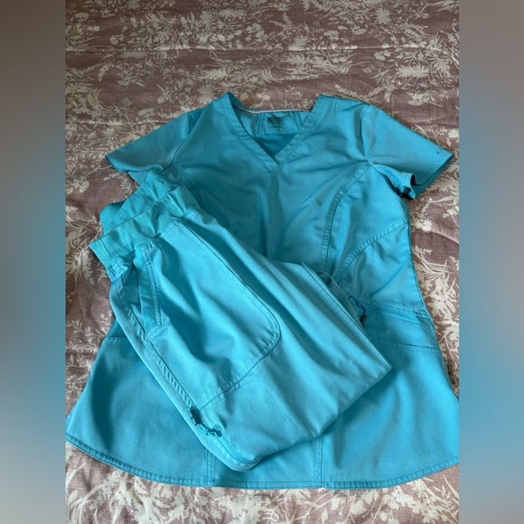 healing hands | Tops | Scrubs Top And Bottom Size Small Joggers Set ...